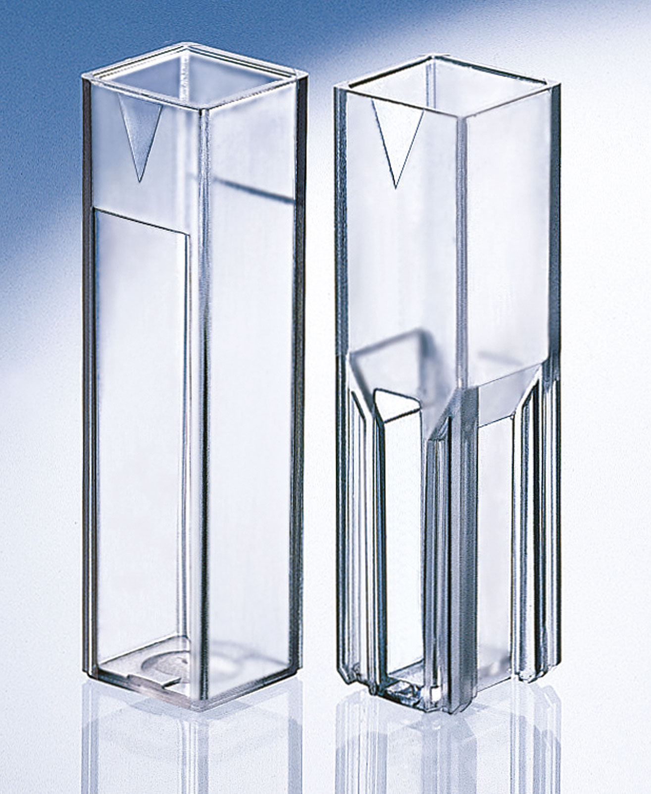 BRAND. Cubeta Semi-micro. Material: PS. Volumen mín. (ml): 1,5. Volumen máx. (ml): 3 - Scharlab